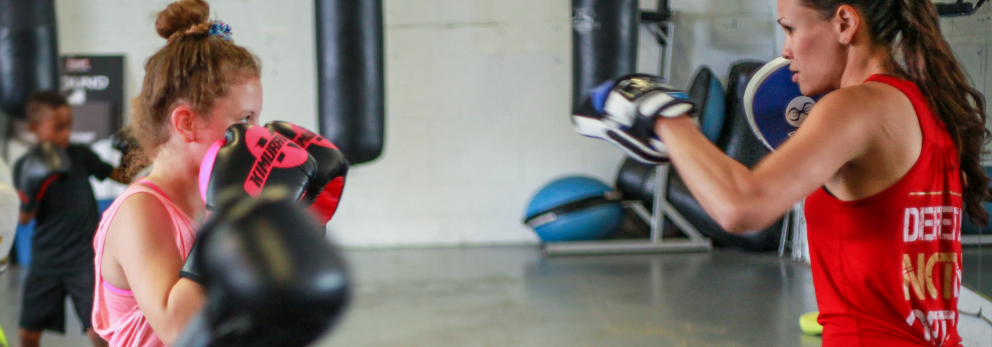 Girls Teen Boxing Program – KINGSWAY BOXING